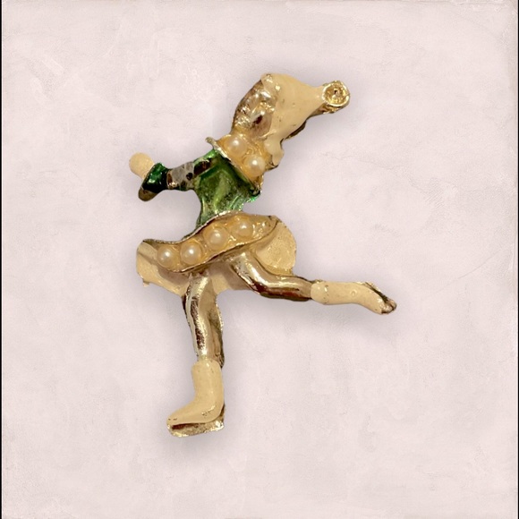 Vintage | Jewelry | Vintage Ice Skater Pin Womens Brooch Pin | Poshmark